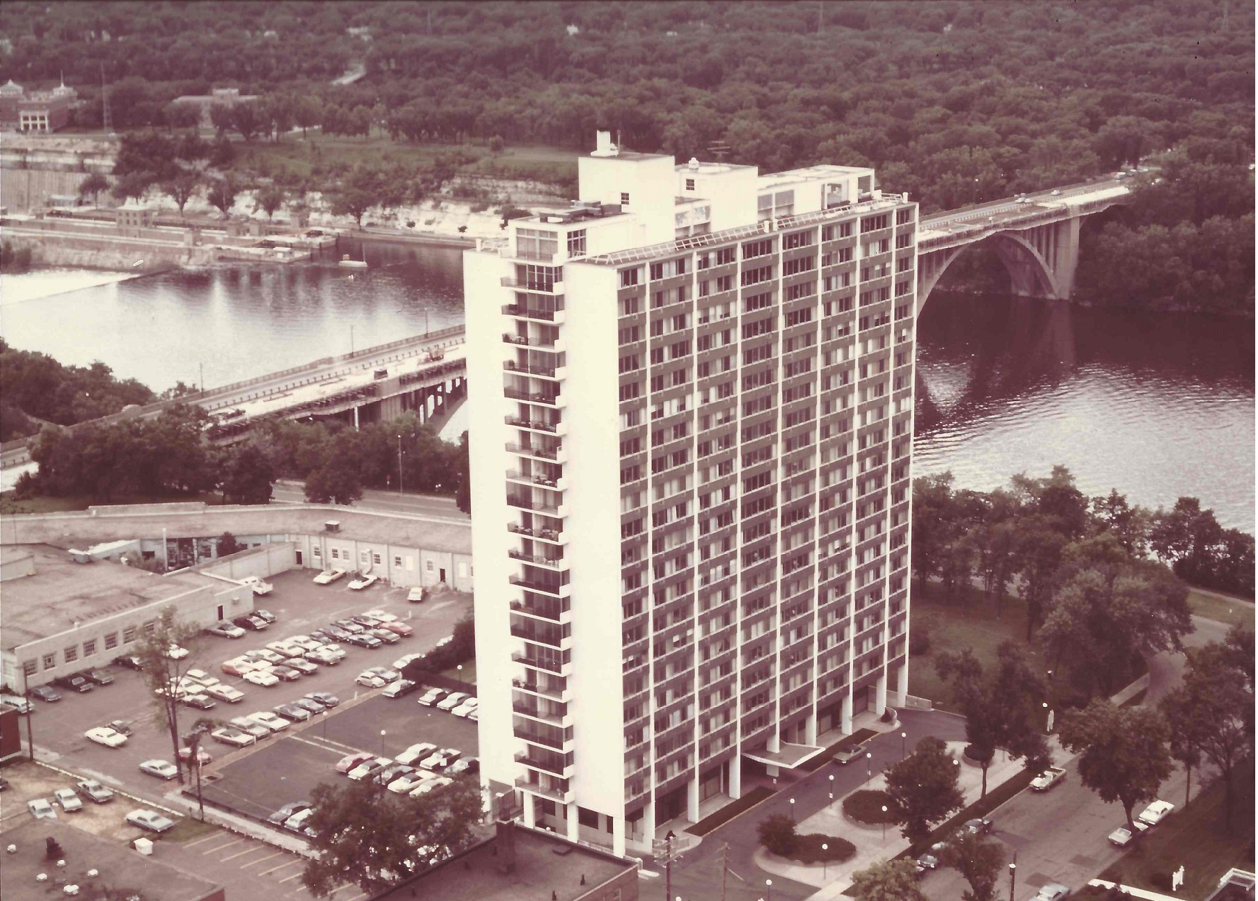 April's History Friday: 740 River Drive - Kraus-Anderson